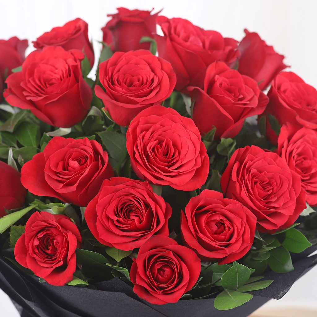 Love Forever Red Rose Bouquet – Zestta Delight